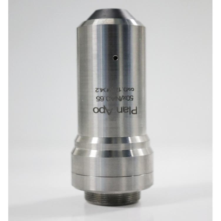 Low Temperature Microscope Objective