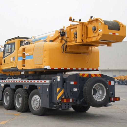徐工 XCT130 移动式汽车起重机