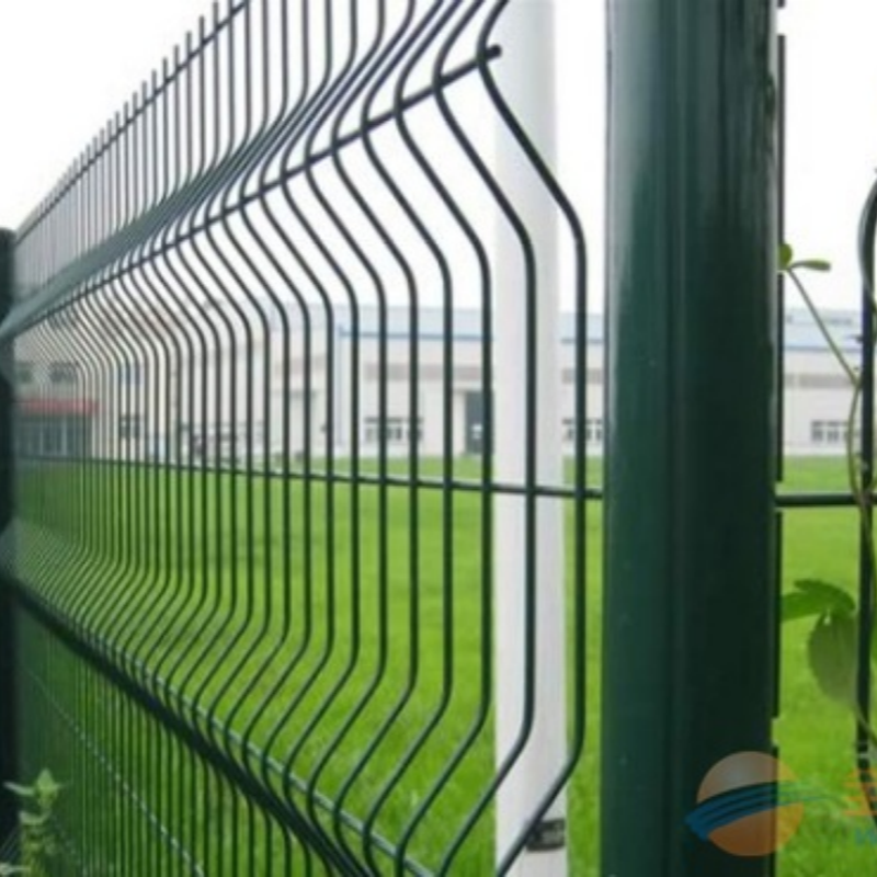 Durable 3D Triangle Fence for Optimal Security