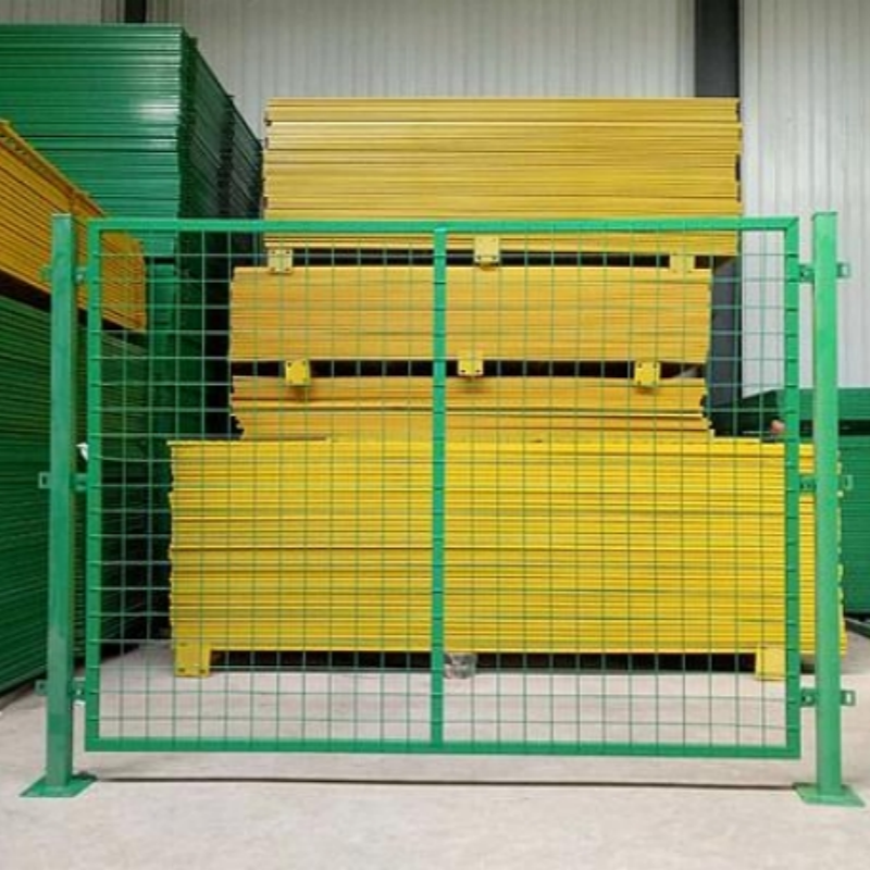 BRC roll top fence vs welded mesh panel fence: which to choose