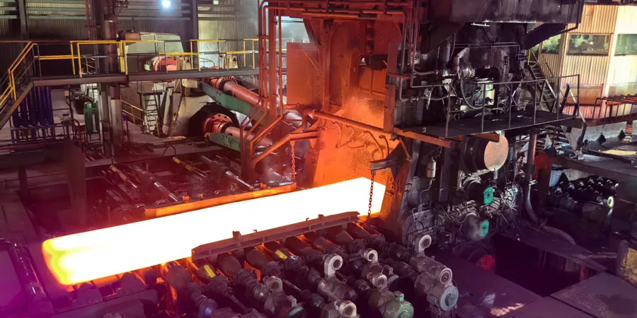 Reversing 4 Roller Rolling Mill With AGC And Descaling System