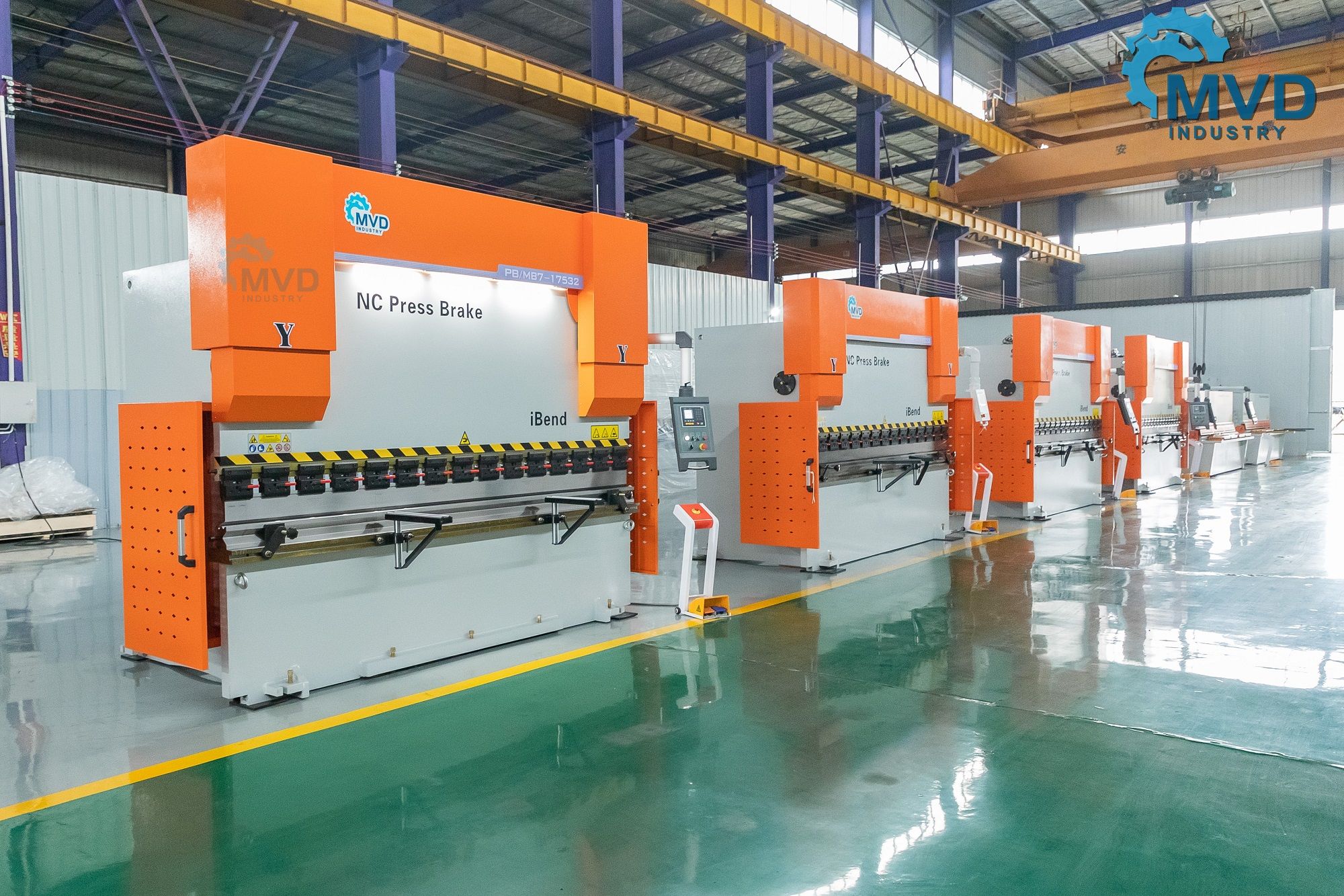 NC PRESS BRAKE 175T/3200