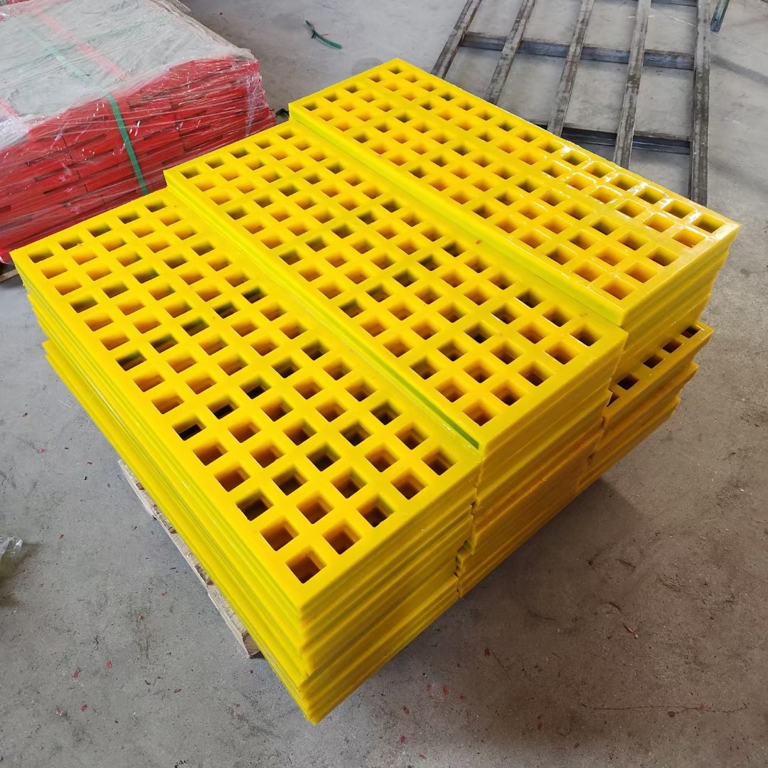 Polyurethane modular screen mesh