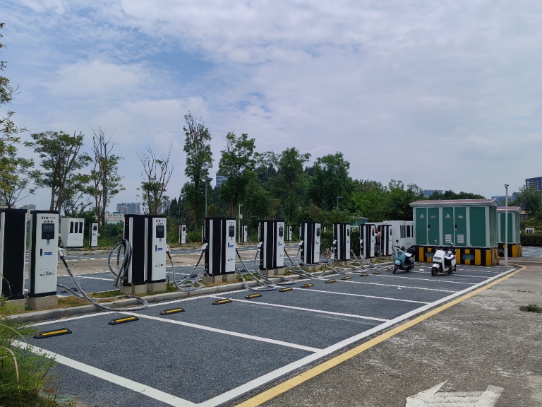China’s Charging Infrastructure Reaches 13.75 Million Units