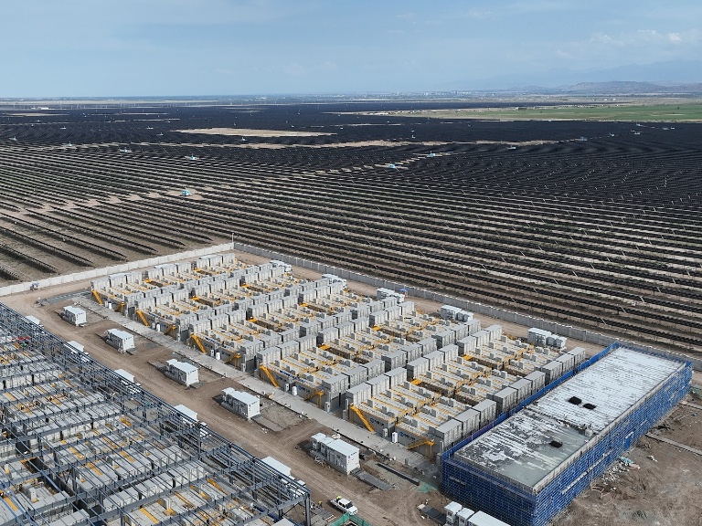 China’s Largest All-Vanadium Flow Battery PV-Storage Project Conducts ...