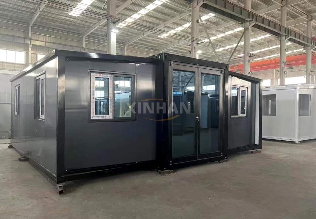 Customizable XH Luxury Living 20 ft Container House