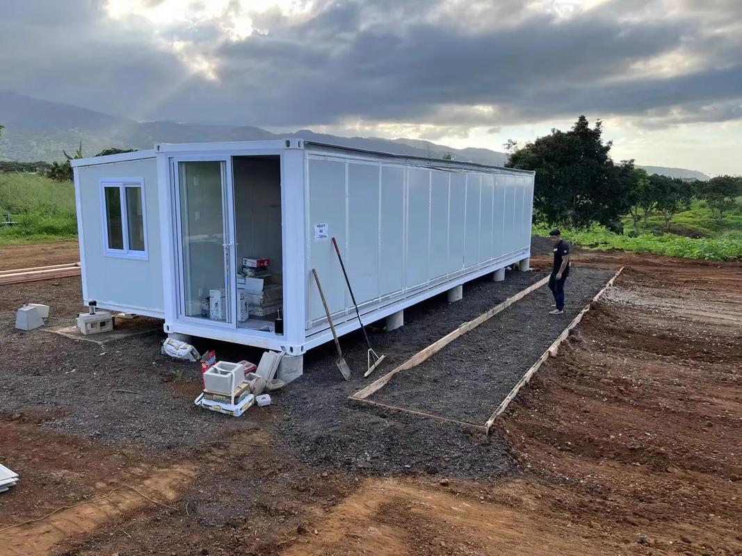 Customizable Luxury 40ft Foldable Container House Camping & Living.