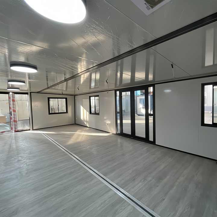 Expandable Modular Container Activity House: A Versatile Space.