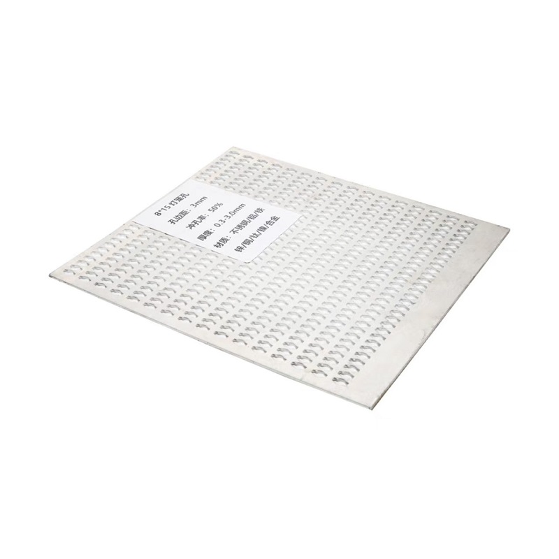 Irregularly-Shaped Hole Punching Mesh