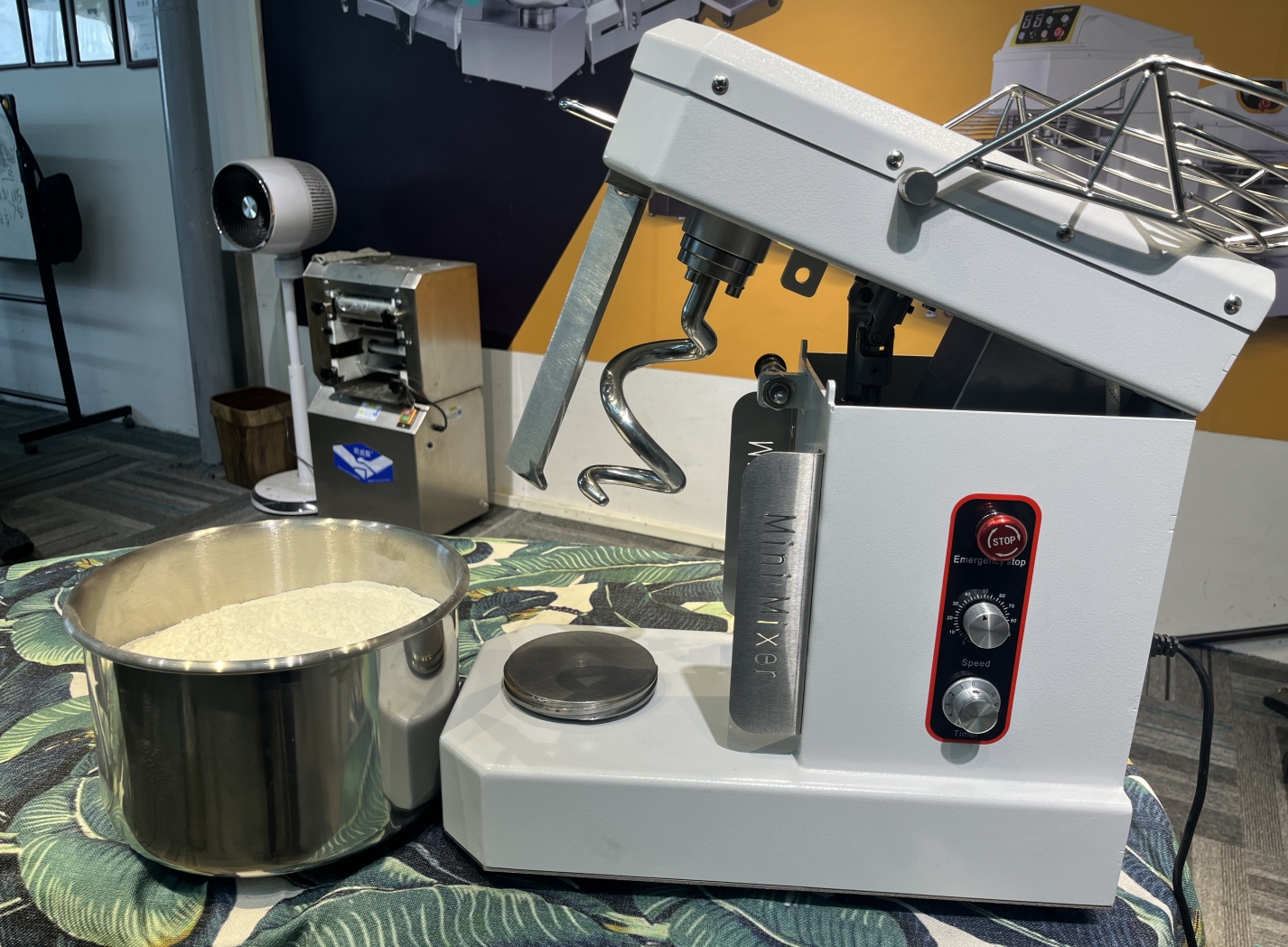 ZBX HM10 10L Table Top Spiral Mixer Dough Mixer