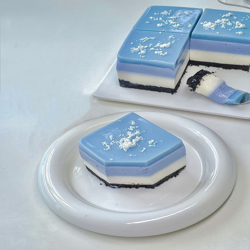 Indulge in Delicious Tea Time with 4-Inch Sea Salt Mousse
