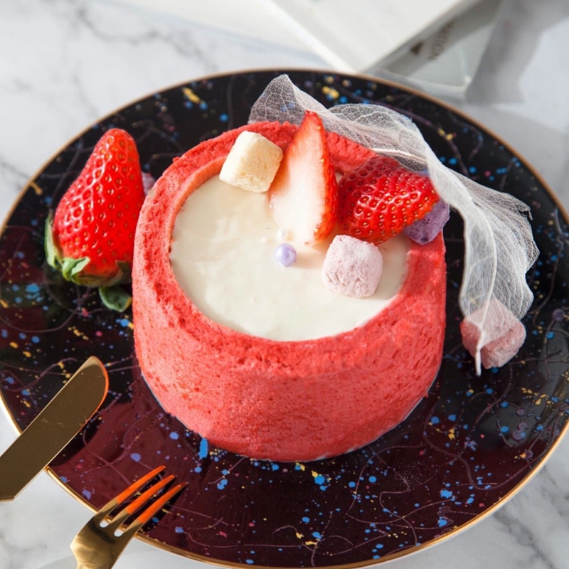 Red Velvet Yogurt 4-inch
