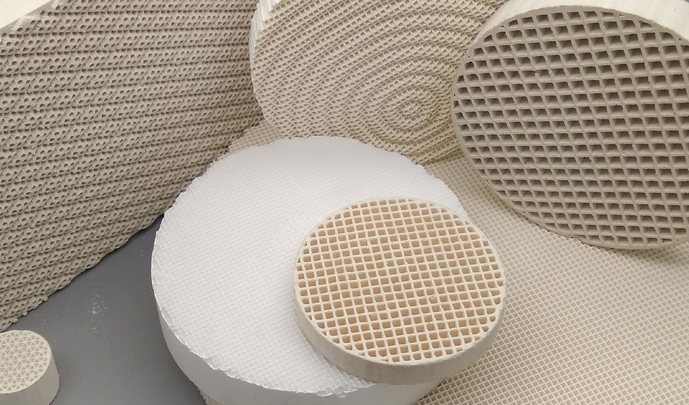Honeycomb ceramic