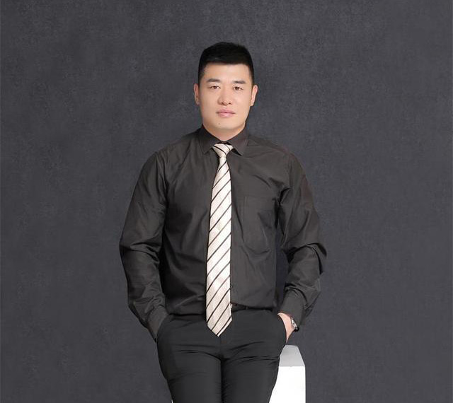 Su Shenglei - Master of sculpture art