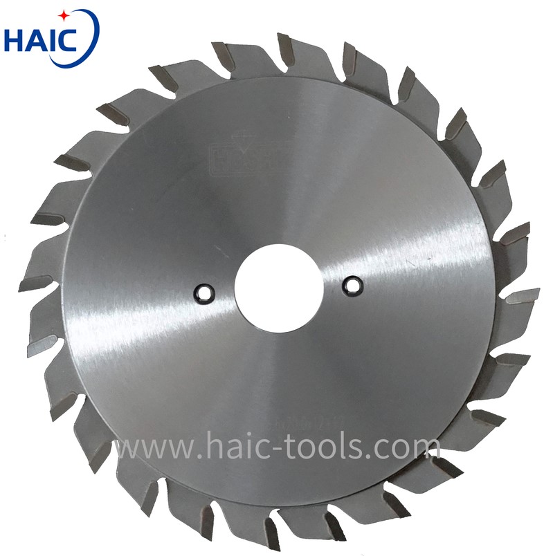 Adjustable Scoring Saw Blade