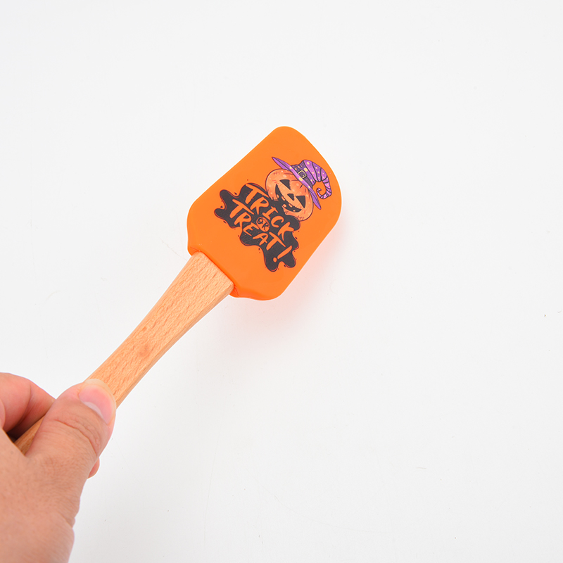 Wooden Handle Scraper