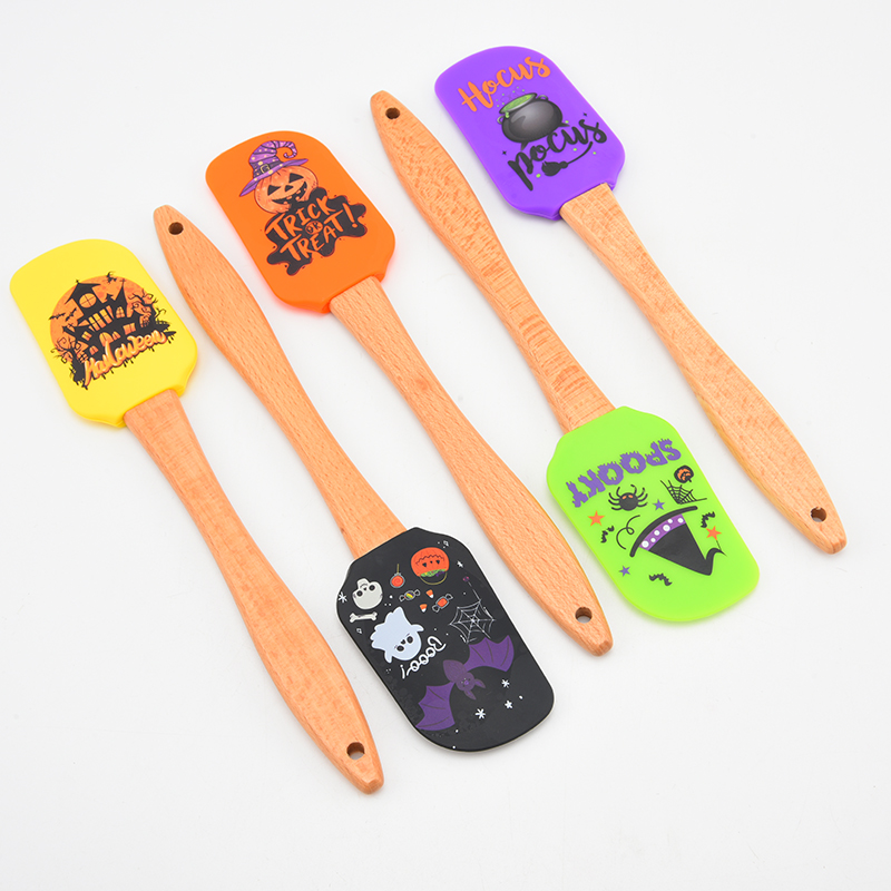 Wooden Handle Scraper