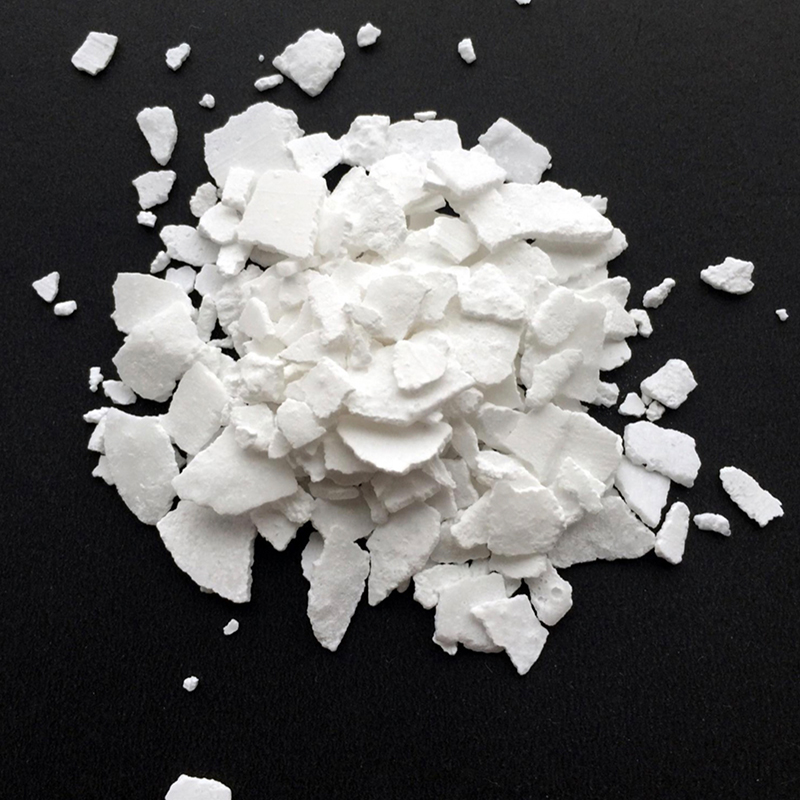 Premium Calcium Chloride 77% Flakes for Versatile Use
