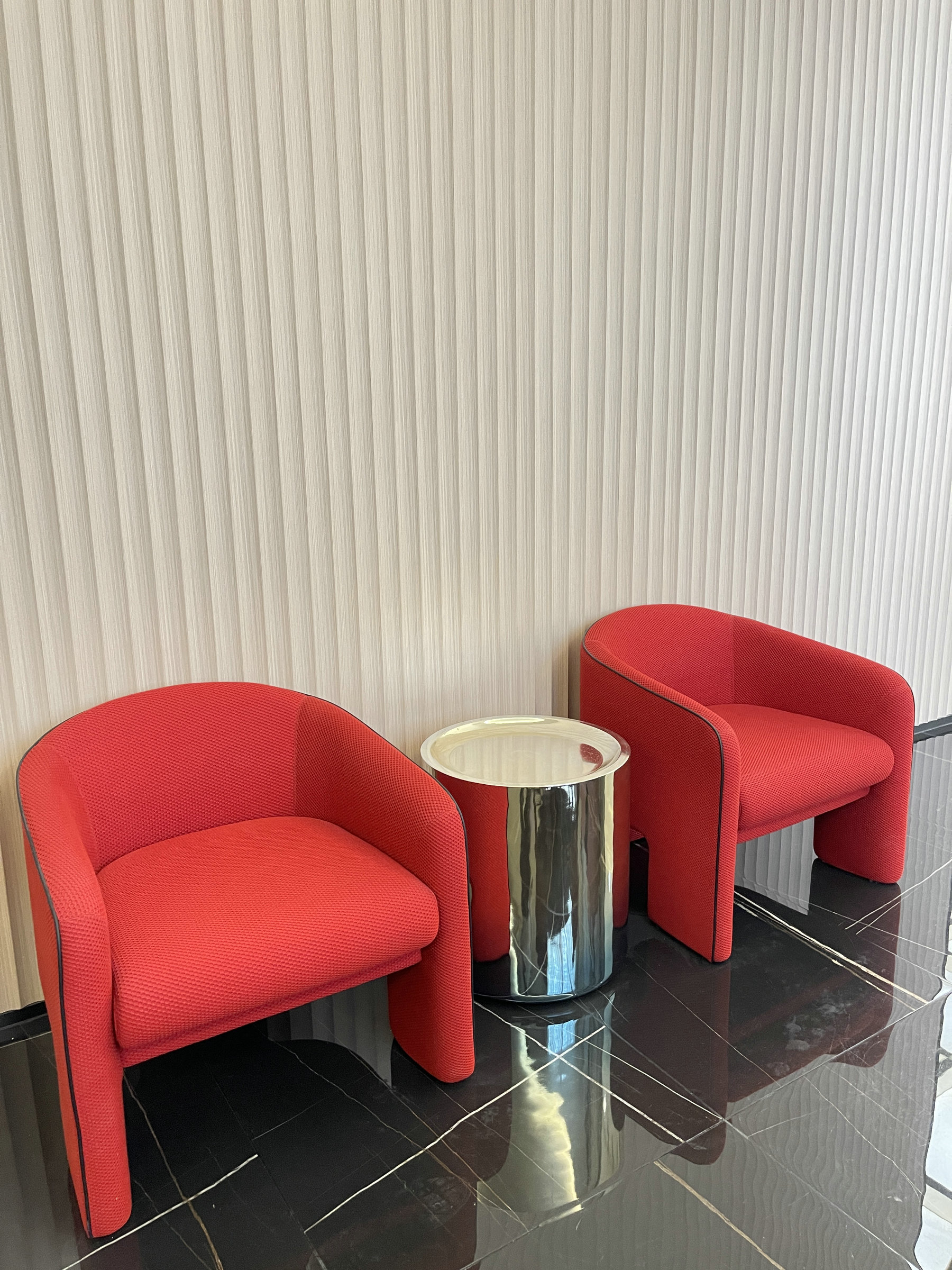 Red Chairs for Living Room - Fabric + Sponge -Ideal for Villas, Hotels ...