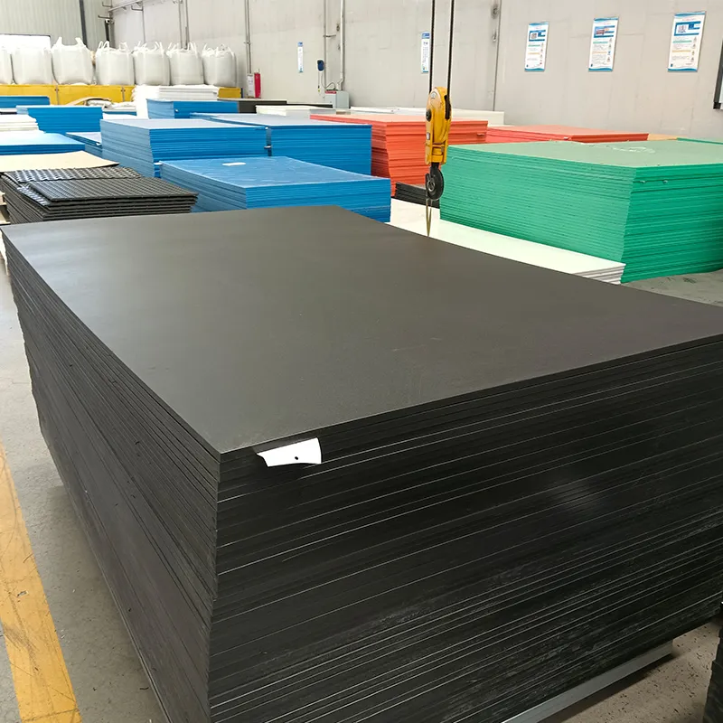 How to choose sheet roll width, thickness and finish for HDPE projects