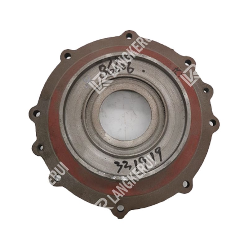Tractor front wheel hub