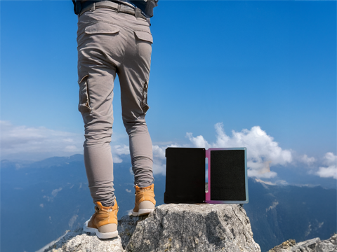 HPBC Solar Cells: Boosting Efficiency with Back-Contact