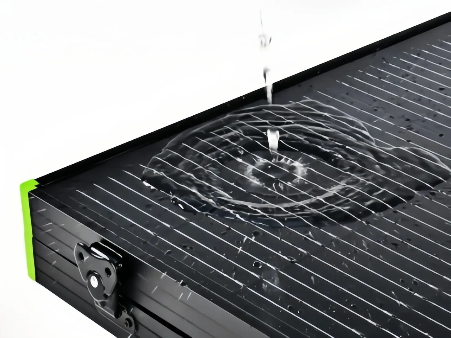 200W Briefcase Portable Solar Panel Portable & Efficient