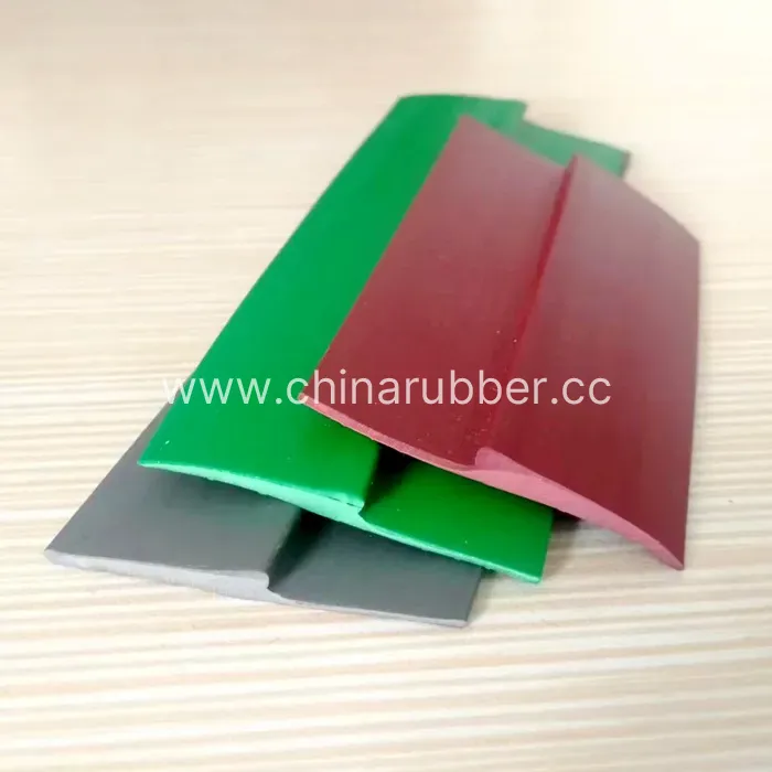 Durable Extrusion Rubber Sealing Strip for Cars | Compact & Molded Design