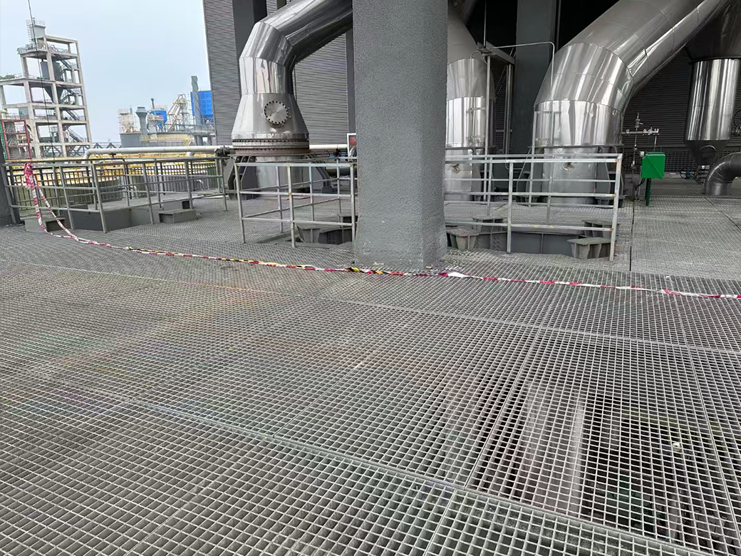 Platform steel grid plate