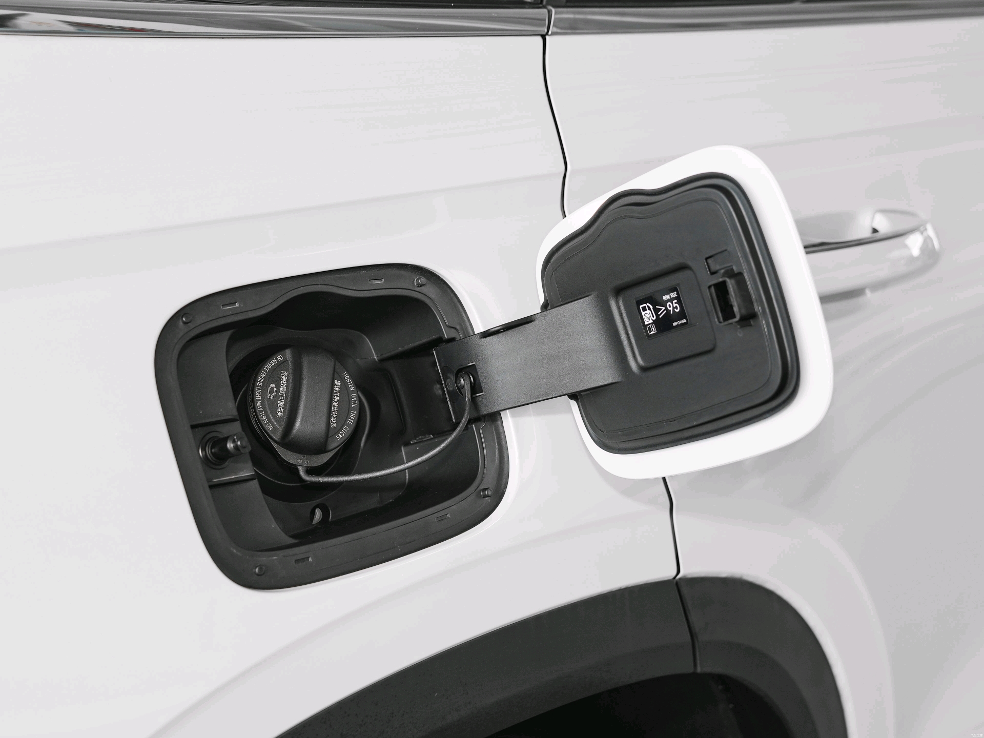 Geely Monjaro L 4WD Gasoline for Sale, High-performance 4x4 SUV