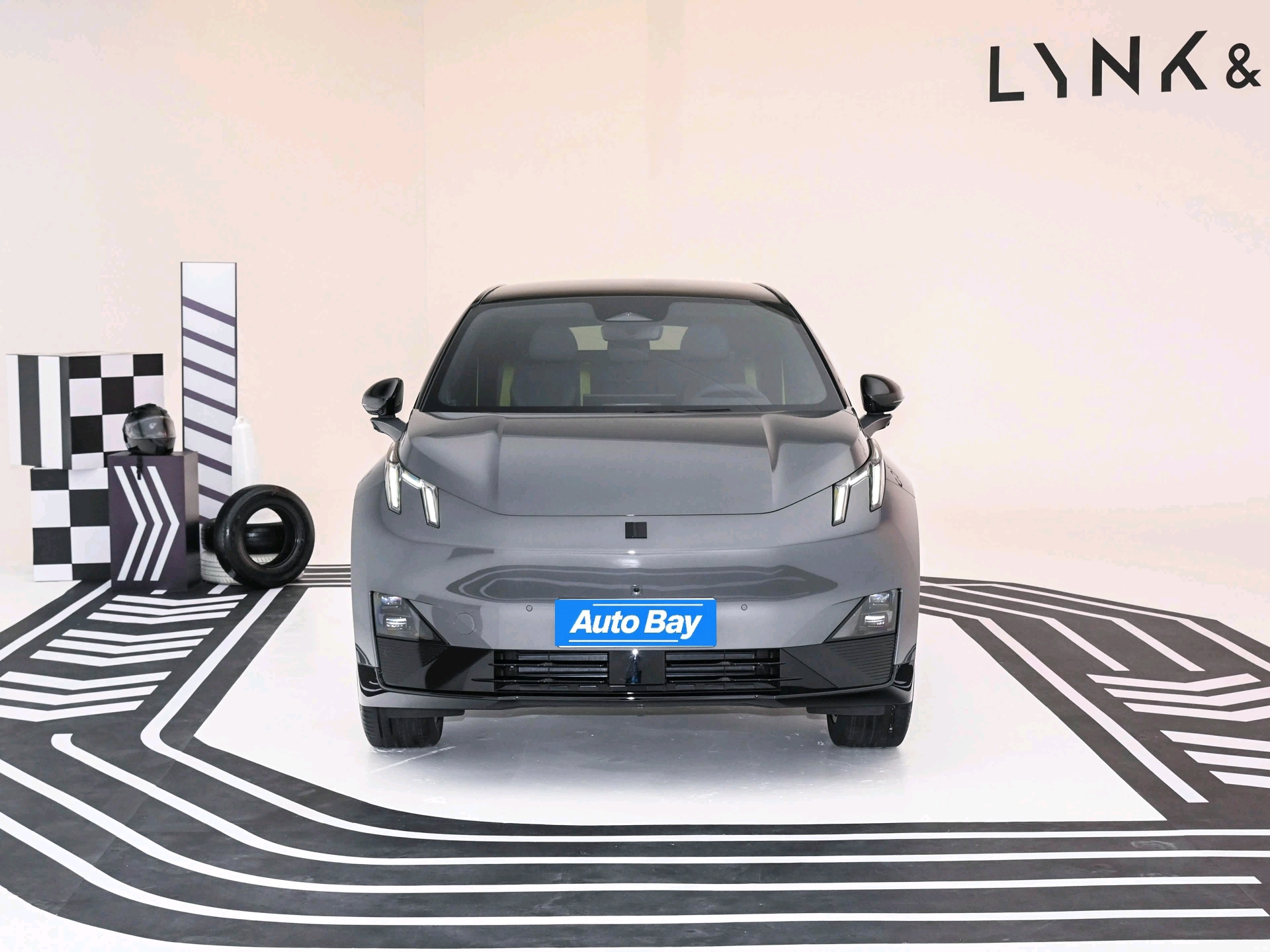 Lynk & Co Z20, Compact SUV