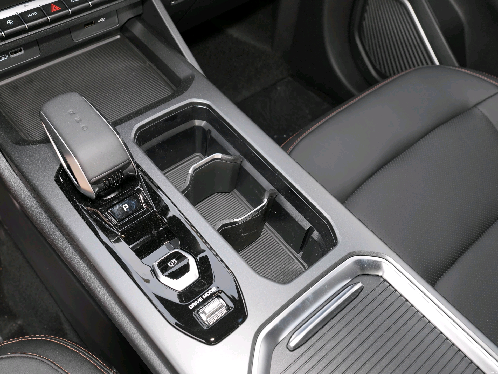 Geely Hao Yue L, Middle-sized SUV