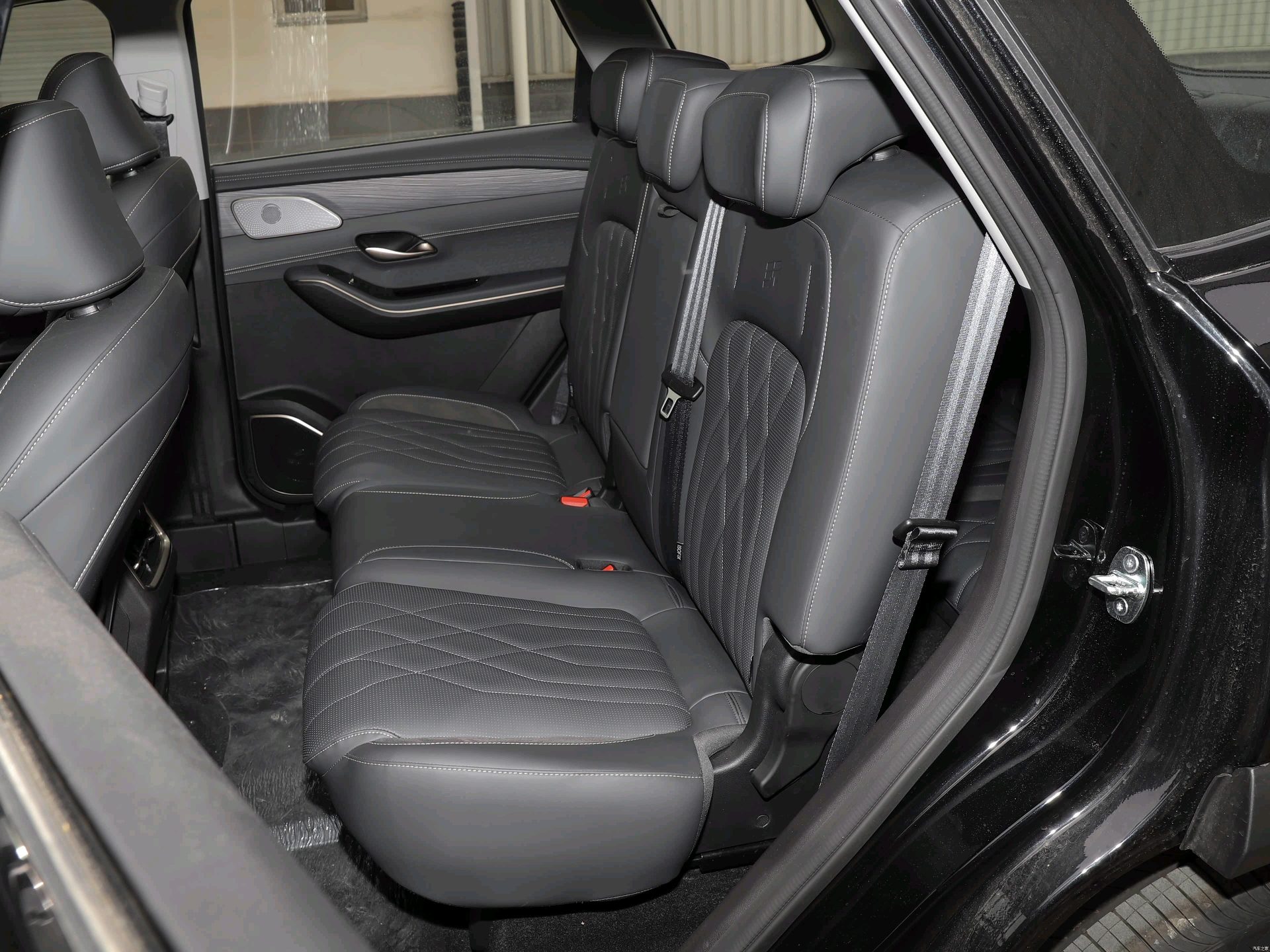 Jetour X90 C-DM, SUV