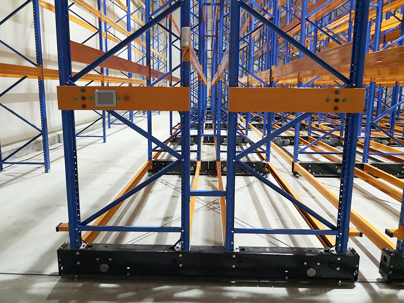 Thai-Food-Mobile Pallet Racking System