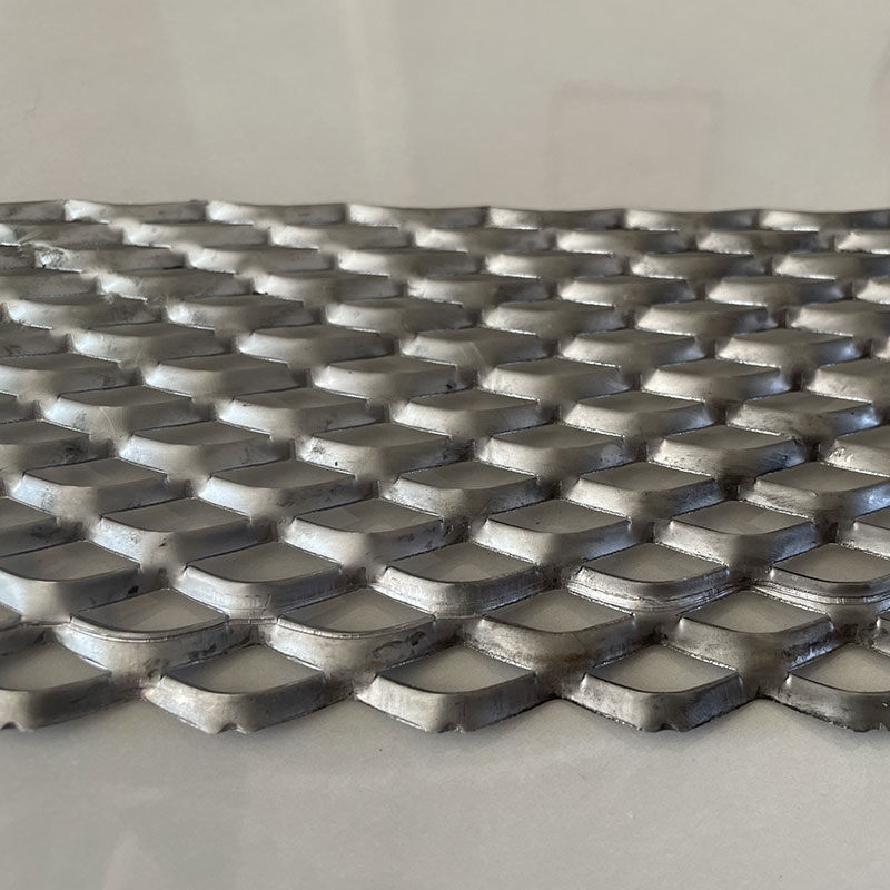 Expanded Metal Mesh, Versatile Industrial & Architectural Applications