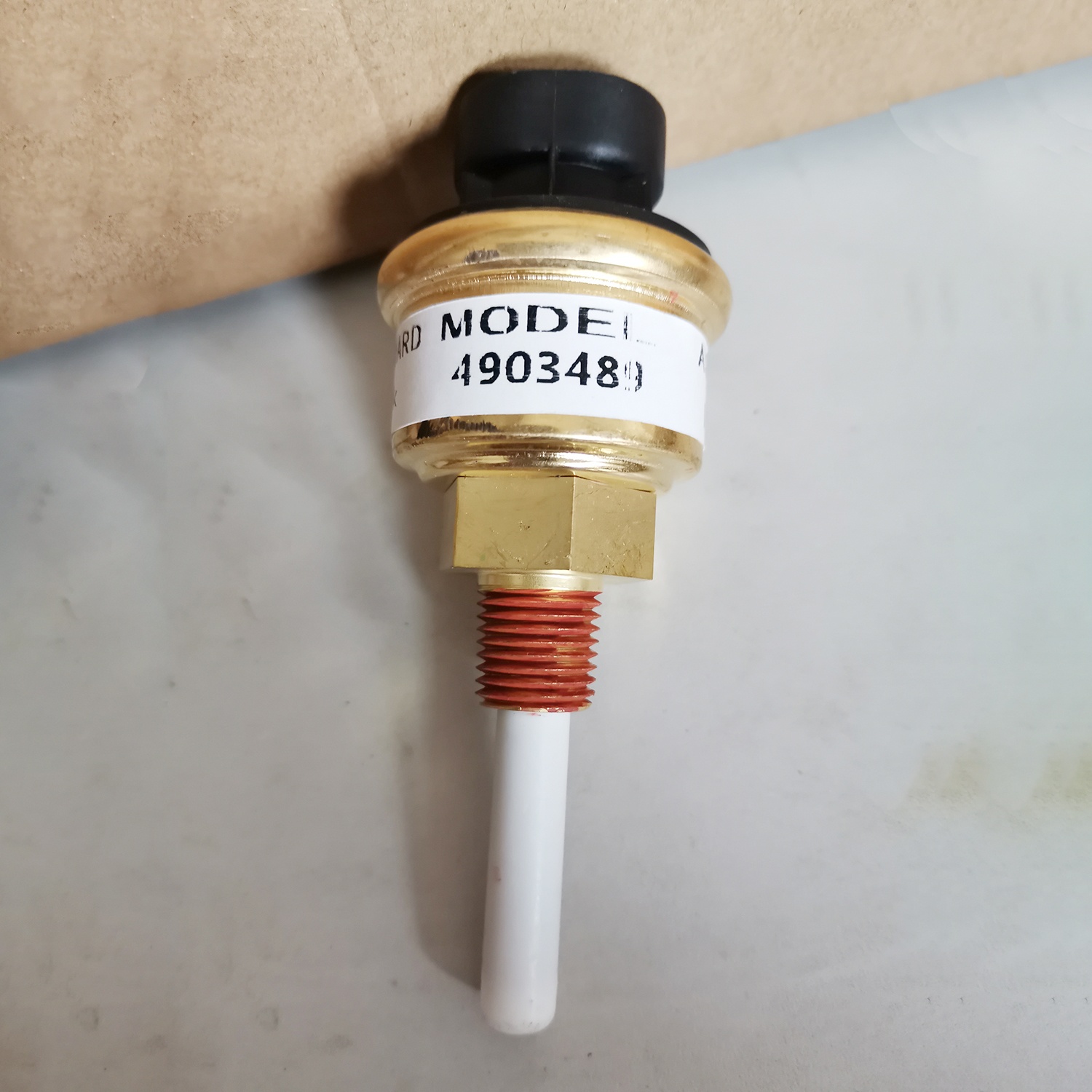 Cummins QSX ISX X15 diesel Engine Coolent Level Sensor 4903489