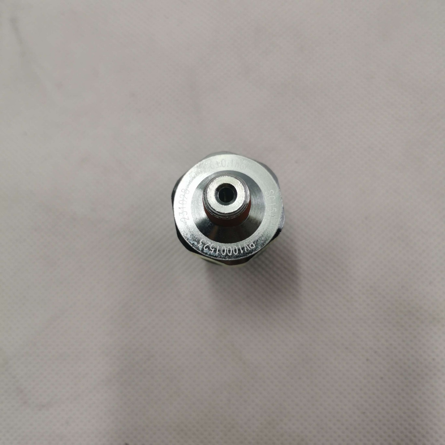 Foton AUCAN F2.5 engine PV10001523 oil pressure switch