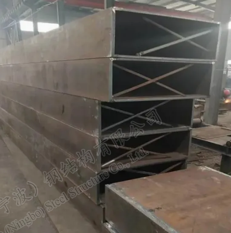 Durable Heavy Duty Steel Warehouse Box Columns