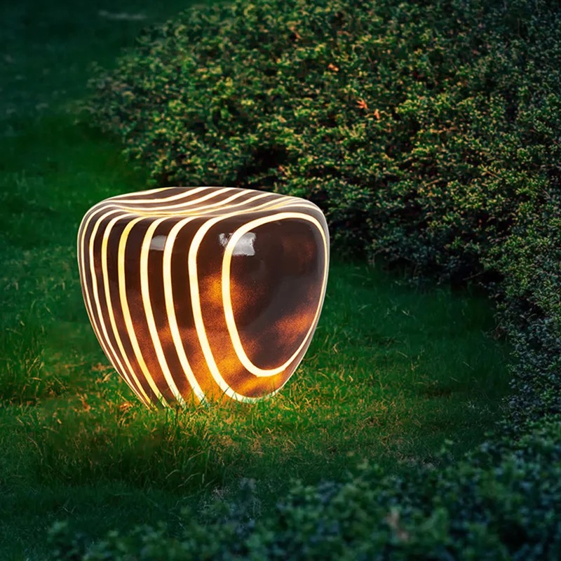 Outdoor illuminated seating