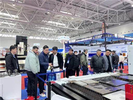 纤维和二氧化碳切割机| Hanma激光 - 领先的激光解决方案