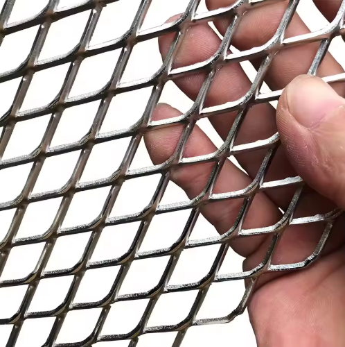 Heavy duty expanded metal mesh