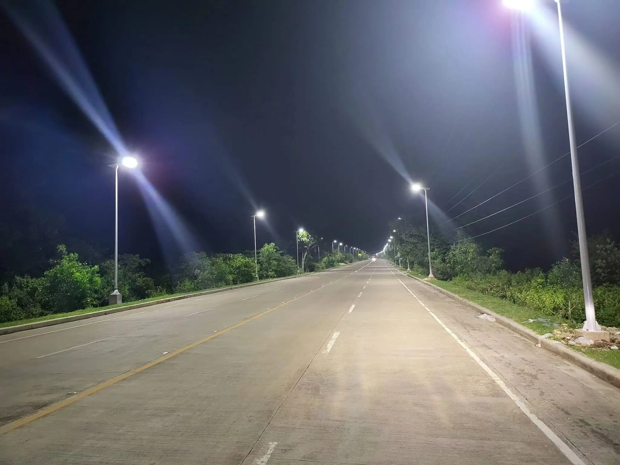 150W Solar Street Lights: 3200pcs in Cebu, Philippines.