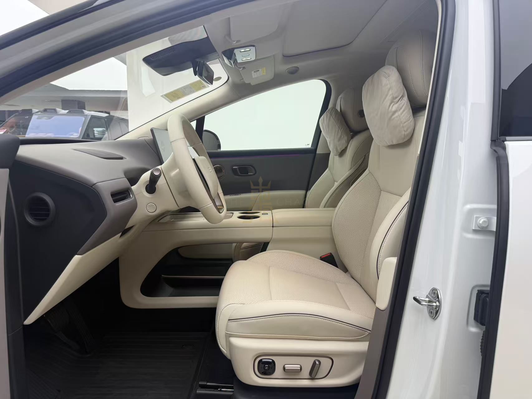 The Li Auto i8 2025 Standard Version defines a new standard for family ...