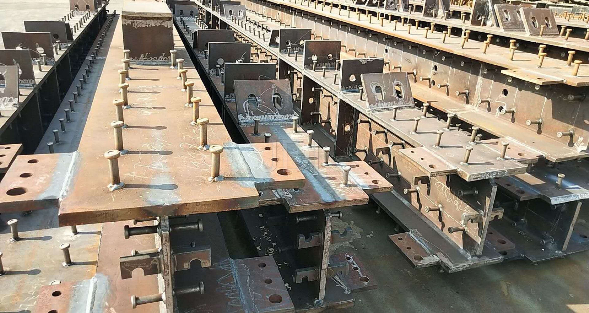 GB10433 Shear stud with ceramic ferrule