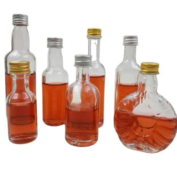 Different shape glass bottle for spirits use