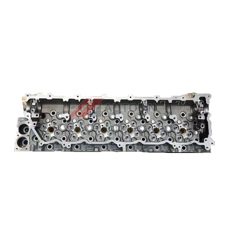 ISUZU 6HK1 Cylinder head