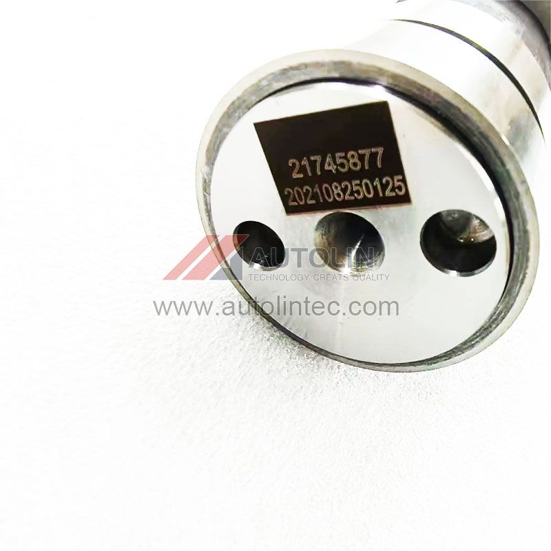 Camshaft Volvo Renault trucks 21745877