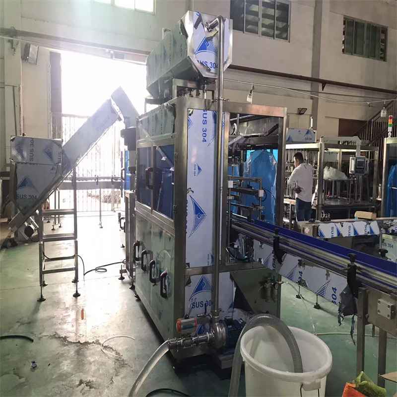 AZONE MACHINERY--Factory for Auto 8 head 800ml-5000ml edible oil fill ...
