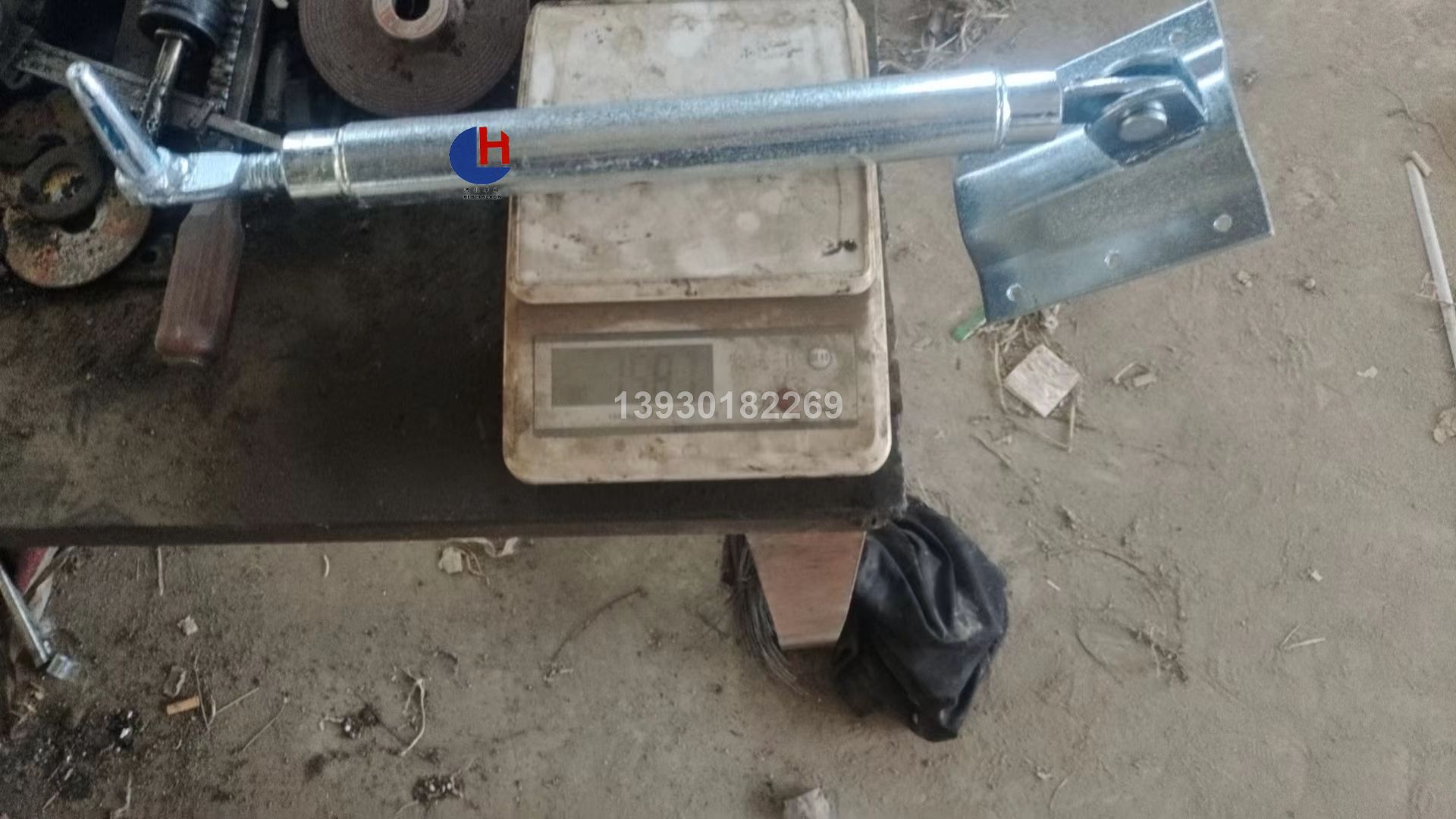 Alignment bracket used in aluminium formwork