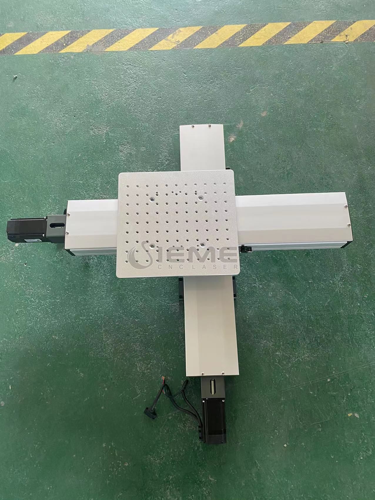 Laser Area laser marking machine with XY moving table